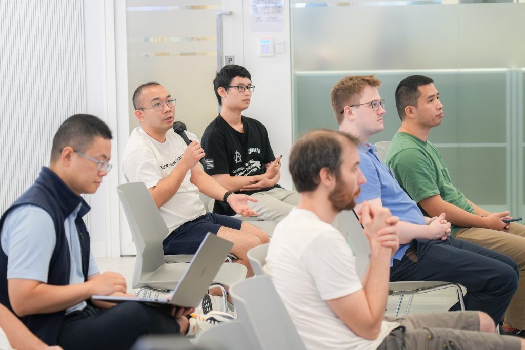 HKU IDS Scholar Seminar Series #6: Constrained optimization: application, algorithm and ...